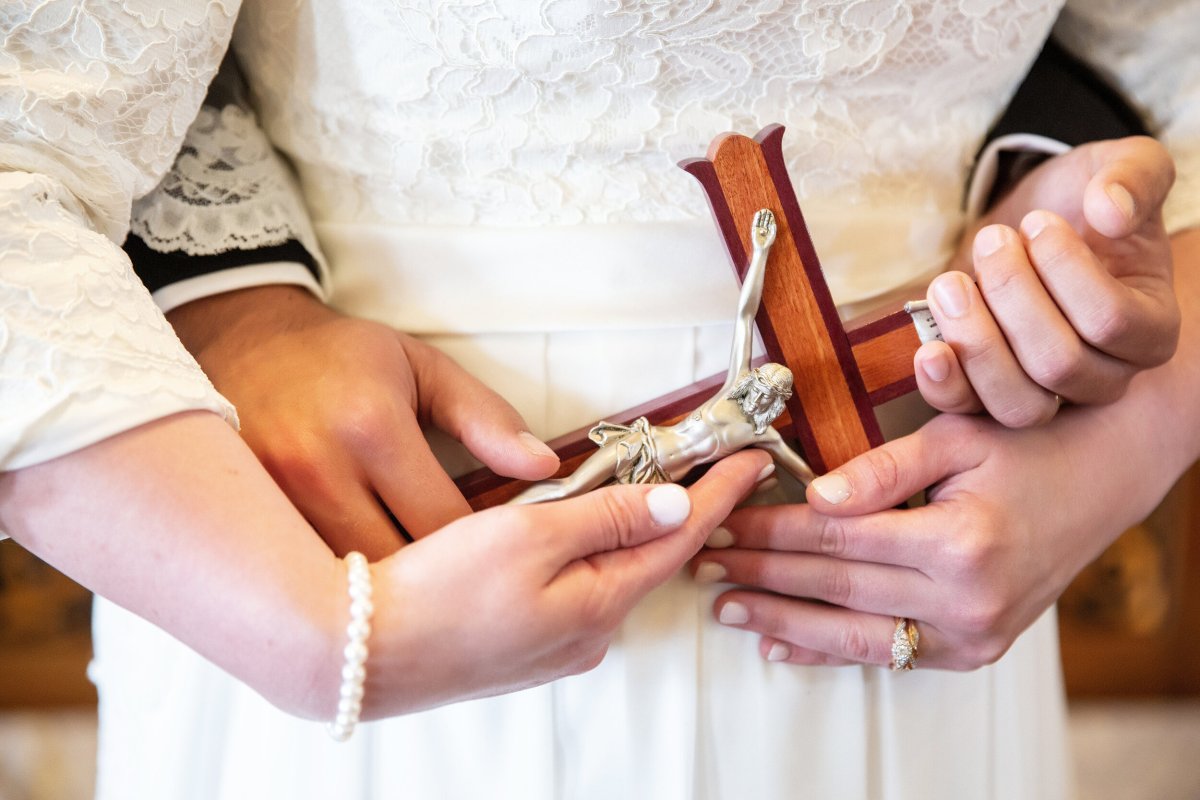 Blog Post: Treasuring the Cross in Marriage – Prodigal Catholic